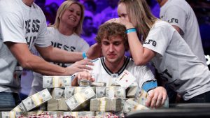 WSOP 2013 Main Event : Ryan Riess 2013 WSOP Champion